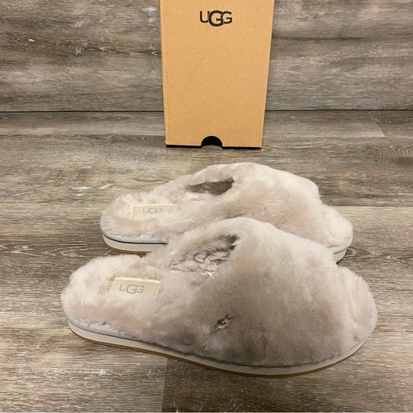 UGG | Shoes | Ugg Annia Peep Toe Sheepskin Slide Slippers In Campfire ...
